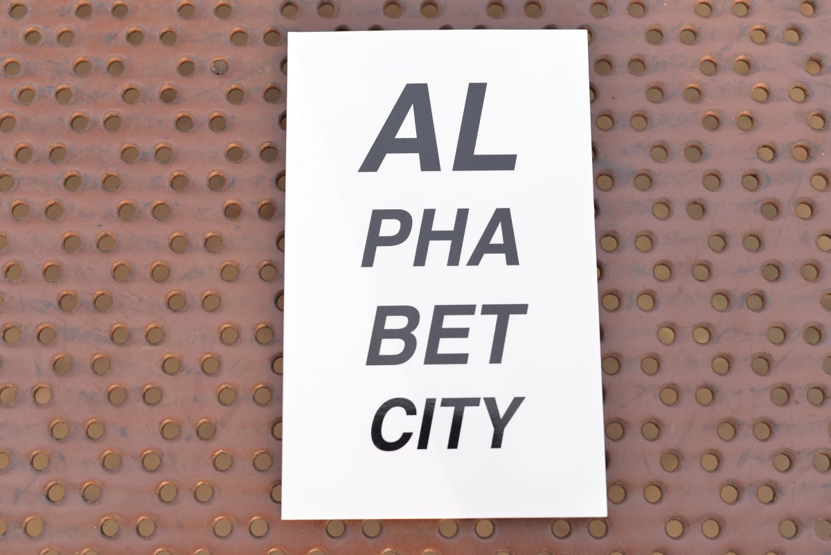 Pascal Anders – Alphabet City | New York Photobooks